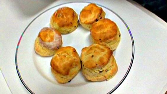Bush Tomato Akudjura Scones Recipe